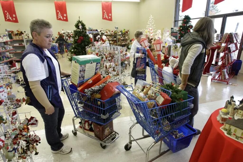 更多美國人買二手貨當聖誕禮物 - Australian Chinese Daily